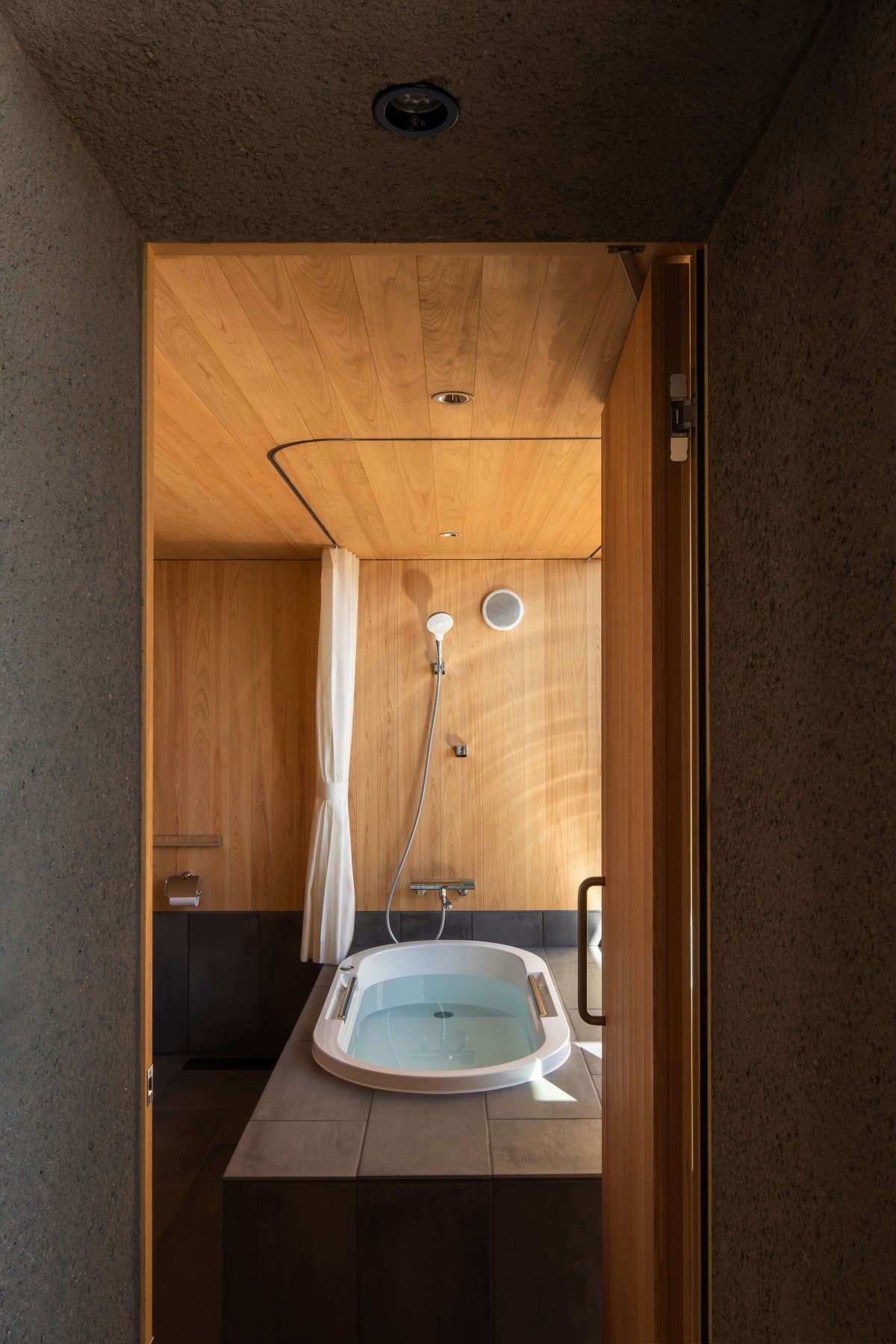 YINJISPACE - Daisuke Motoki Architects x Hanashi Goya